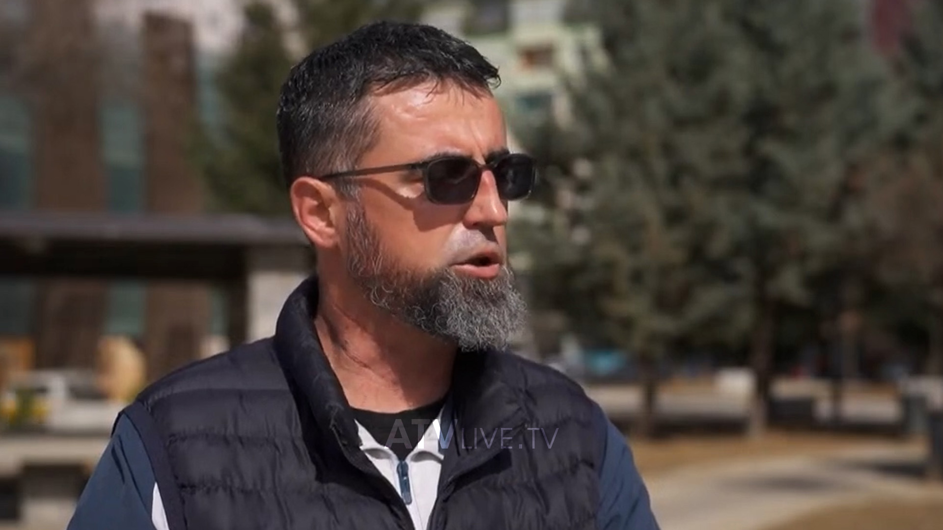 Minatorët pa paga, miniera pa naftë e eksploziv, flotacioni pa reagenca ... Minatorët pa paga, miniera pa naftë e eksploziv, flotacioni pa reagenca ...