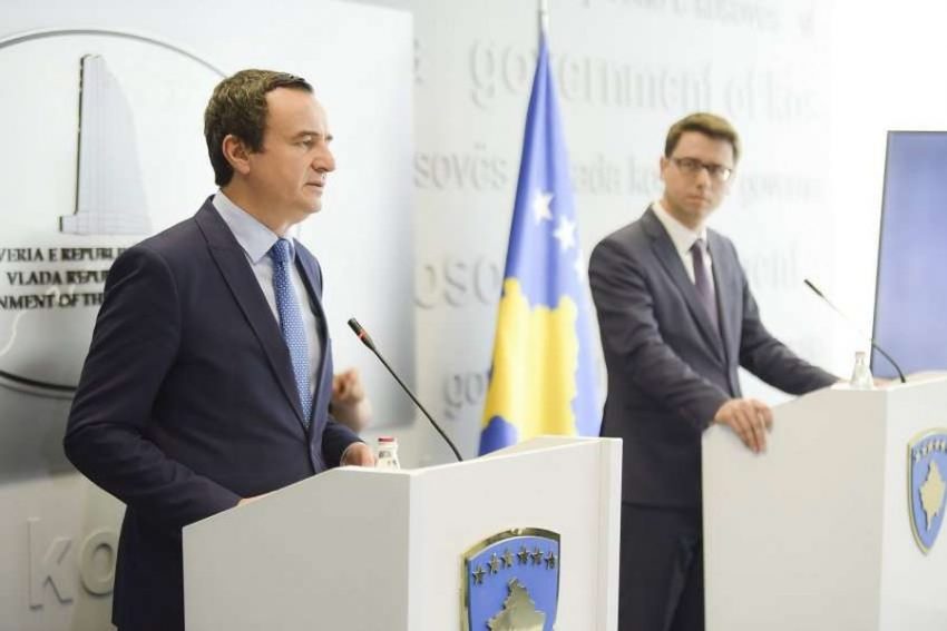 Kurti e Murati, mbajnë konferencë për media | ATV Kurti e Murati, mbajnë konferencë për media | ATV